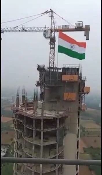 Tiranga hoisted at highest point in NCR | RealtynMore